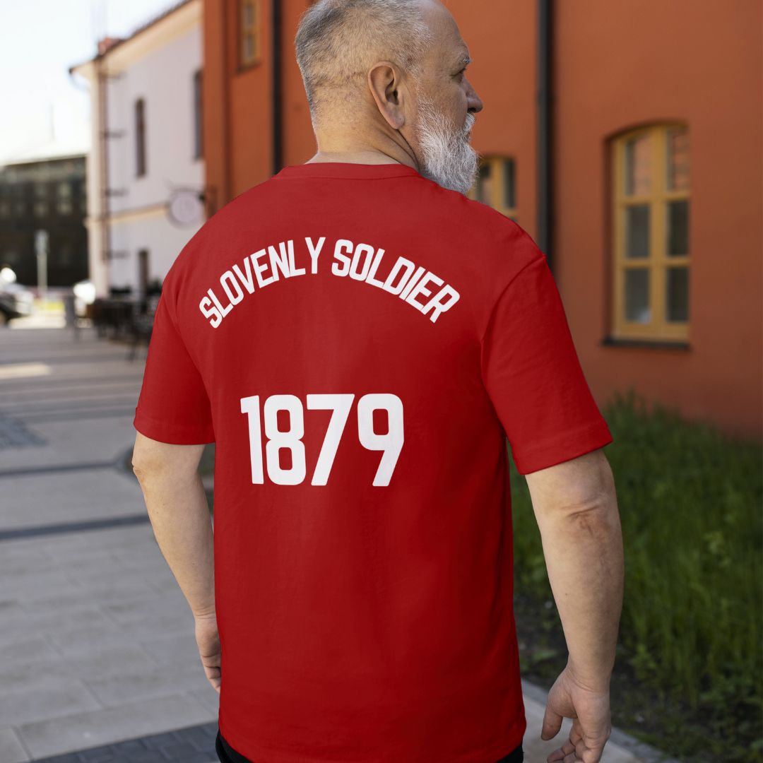 Chin, Chin, Do Carry On With Your Mud Pies. (t-shirt) – The Zulu Store